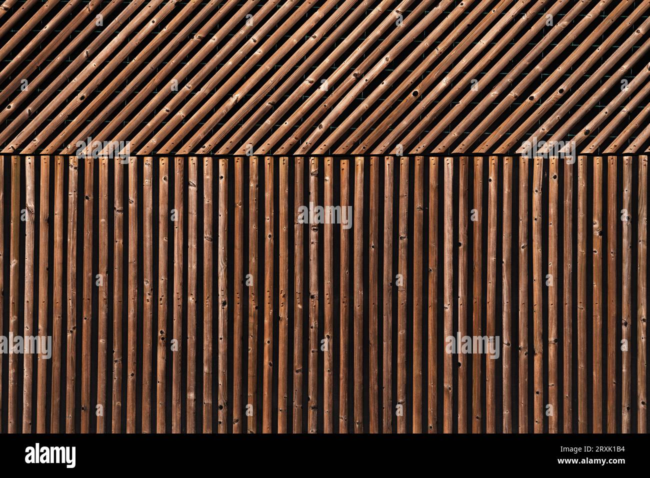 Wooden slat wall hi-res stock photography and images - Alamy