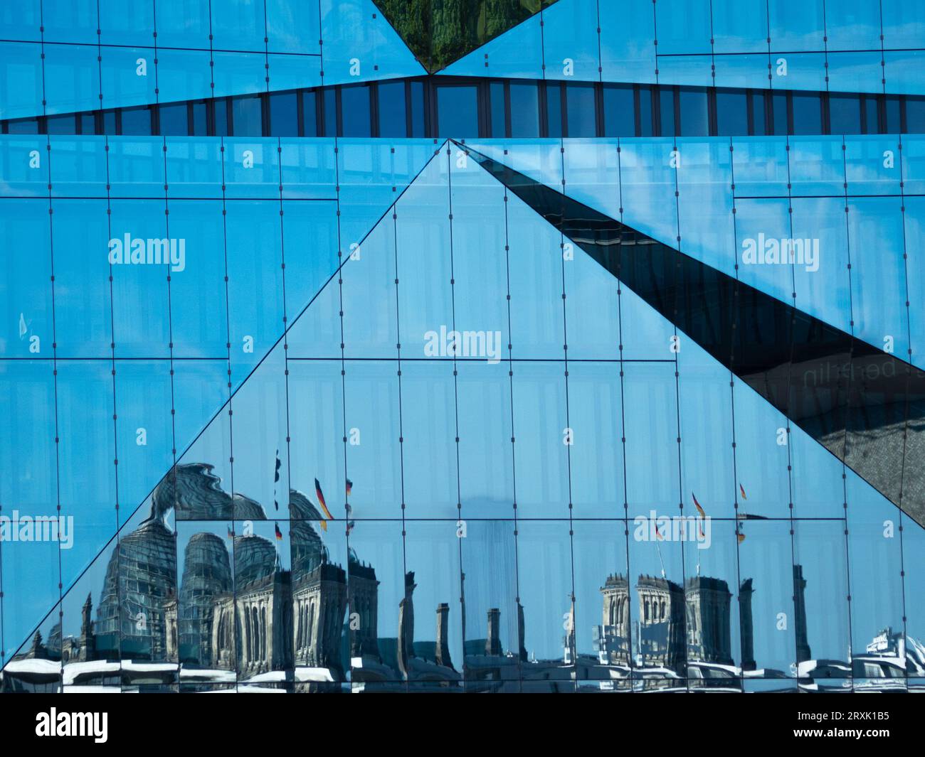 Reflections in a building Stock Photo - Alamy