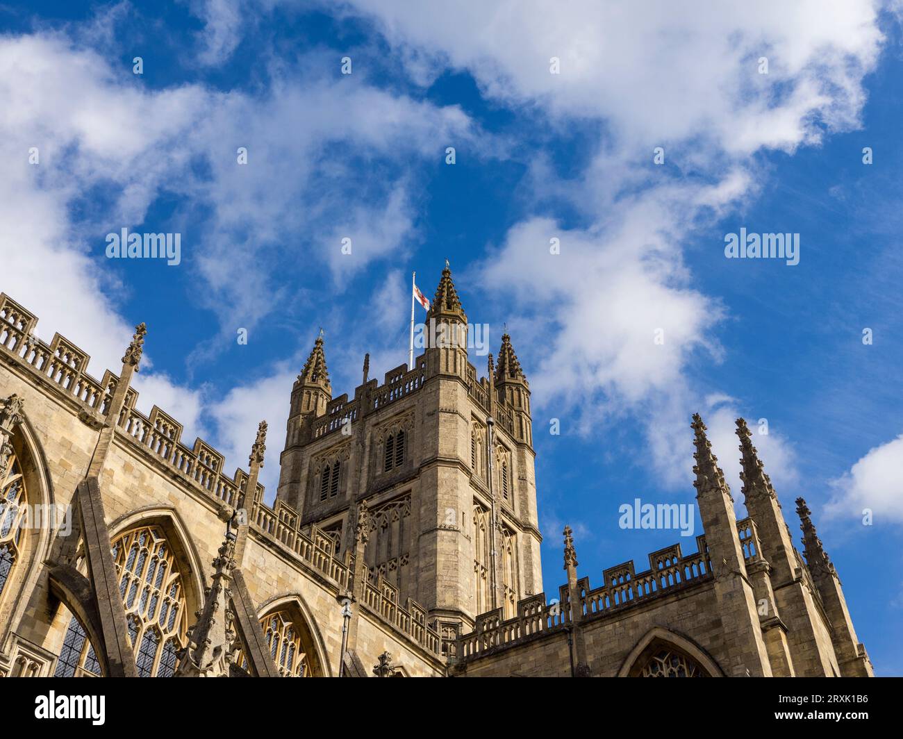Blue Sky and Clouds View of Bath Abbey, Bath, Somerset, England, UK, GB ...