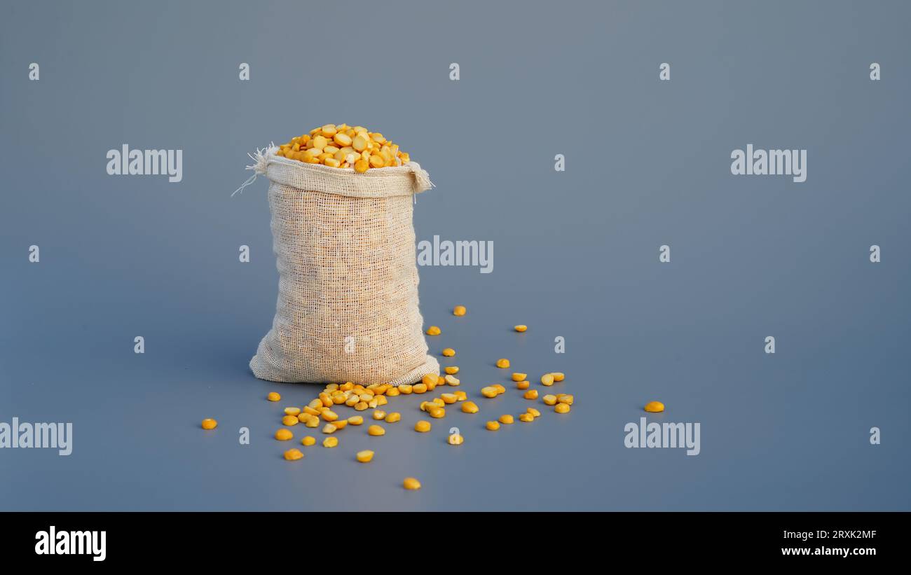Bengal gram hi-res stock photography and images - Alamy