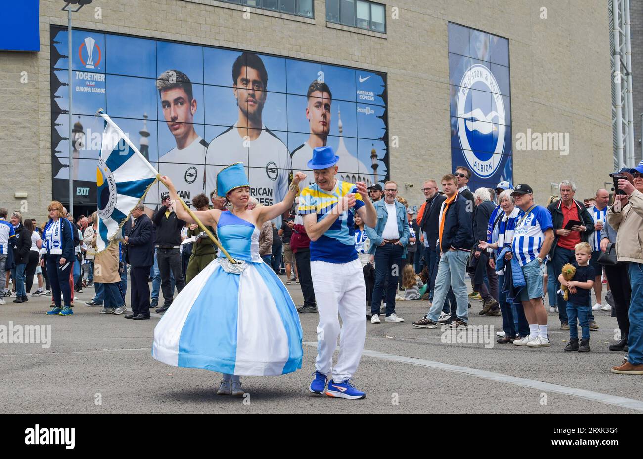 Samba dancers entertain the fans before the Premier League match ...