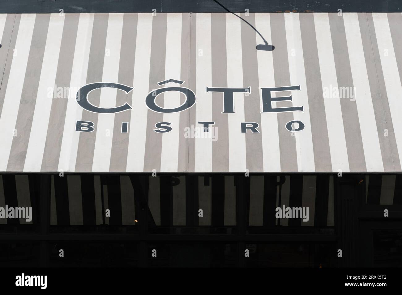 Closeup of a Côte Restaurant and Bistro awning Stock Photo - Alamy