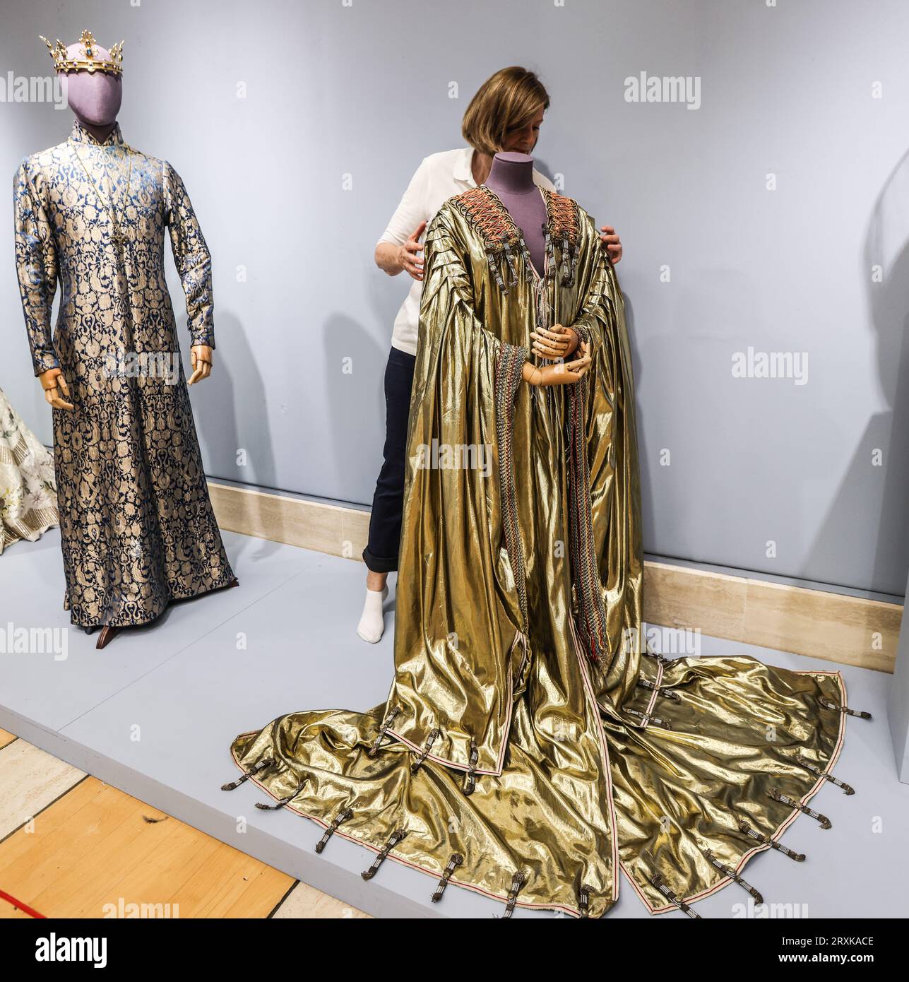 London, UK. 26th Sep, 2023. Treasures of Gold and Silver Wire ...