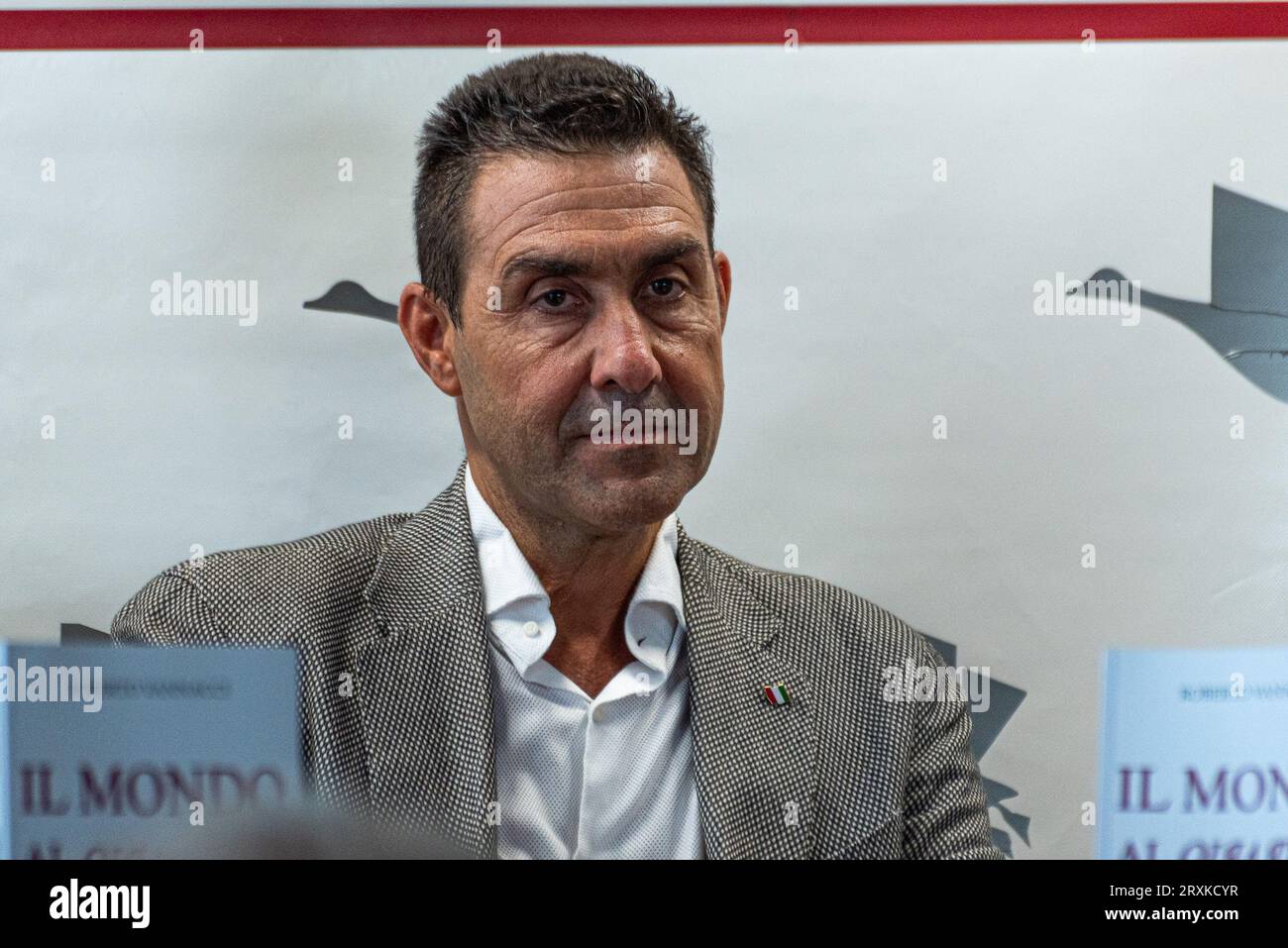 General vannacci hi-res stock photography and images - Alamy