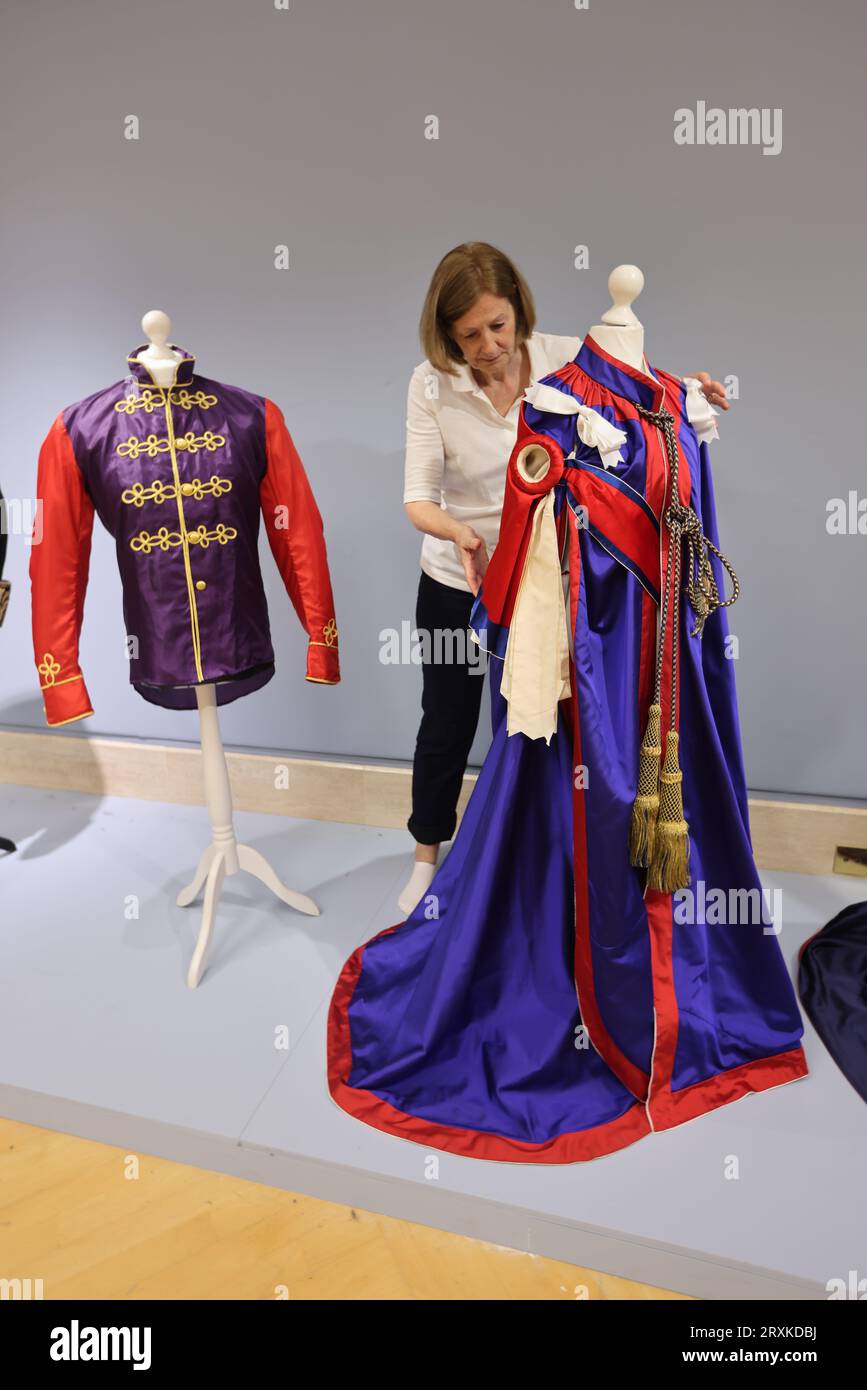 London, UK. 26th Sep, 2023. Treasures of Gold and Silver Wire ...