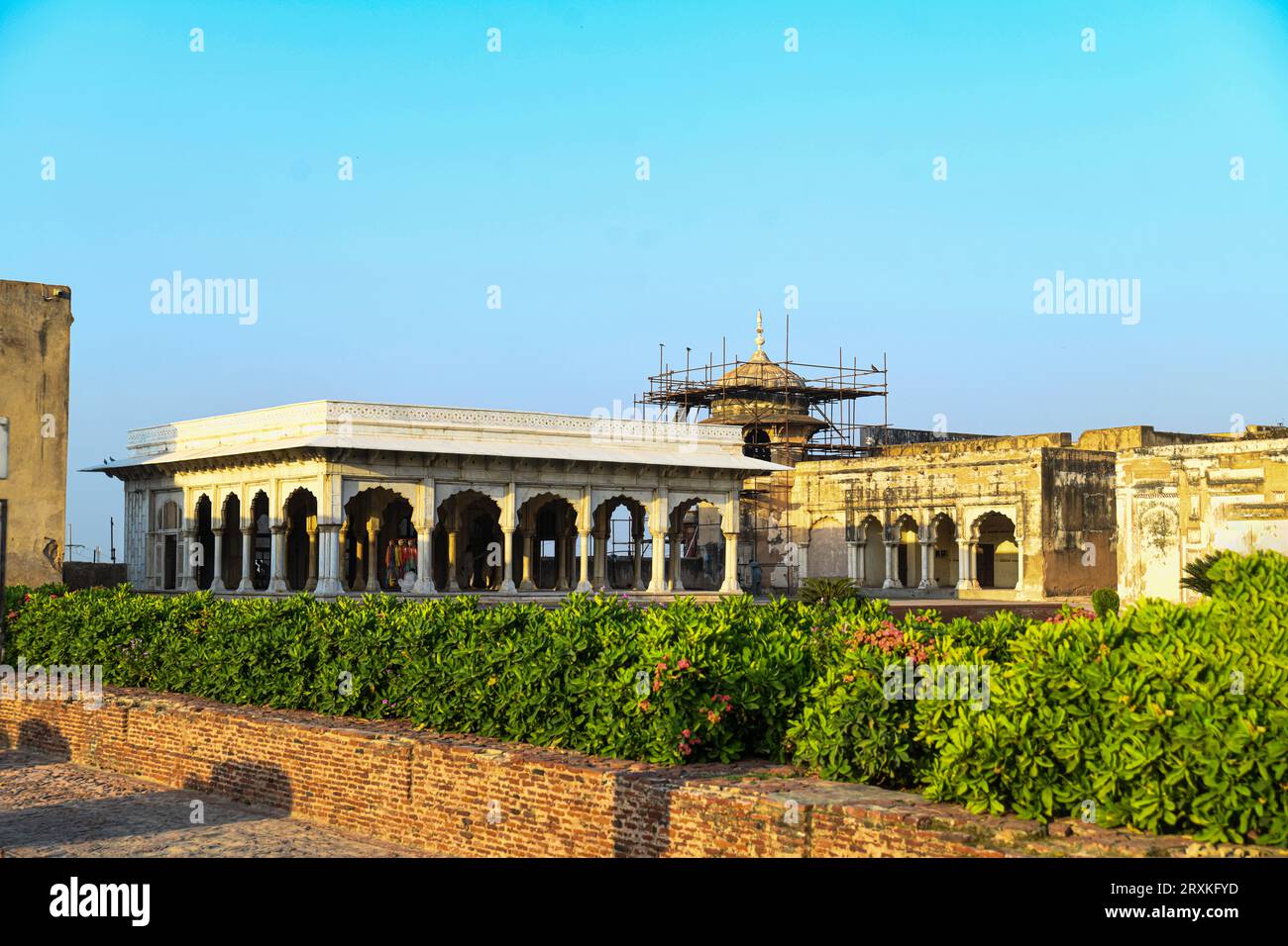 Shahi Qila, Lahore, Punjab, Pakistan - Lahore Fort, Lahore. Mughal ...