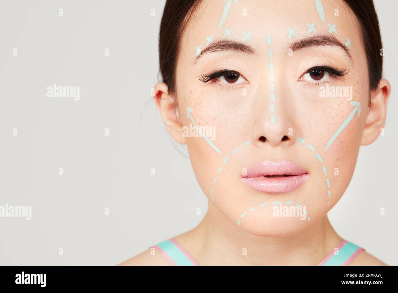 Young woman lines drawn hi-res stock photography and images - Alamy