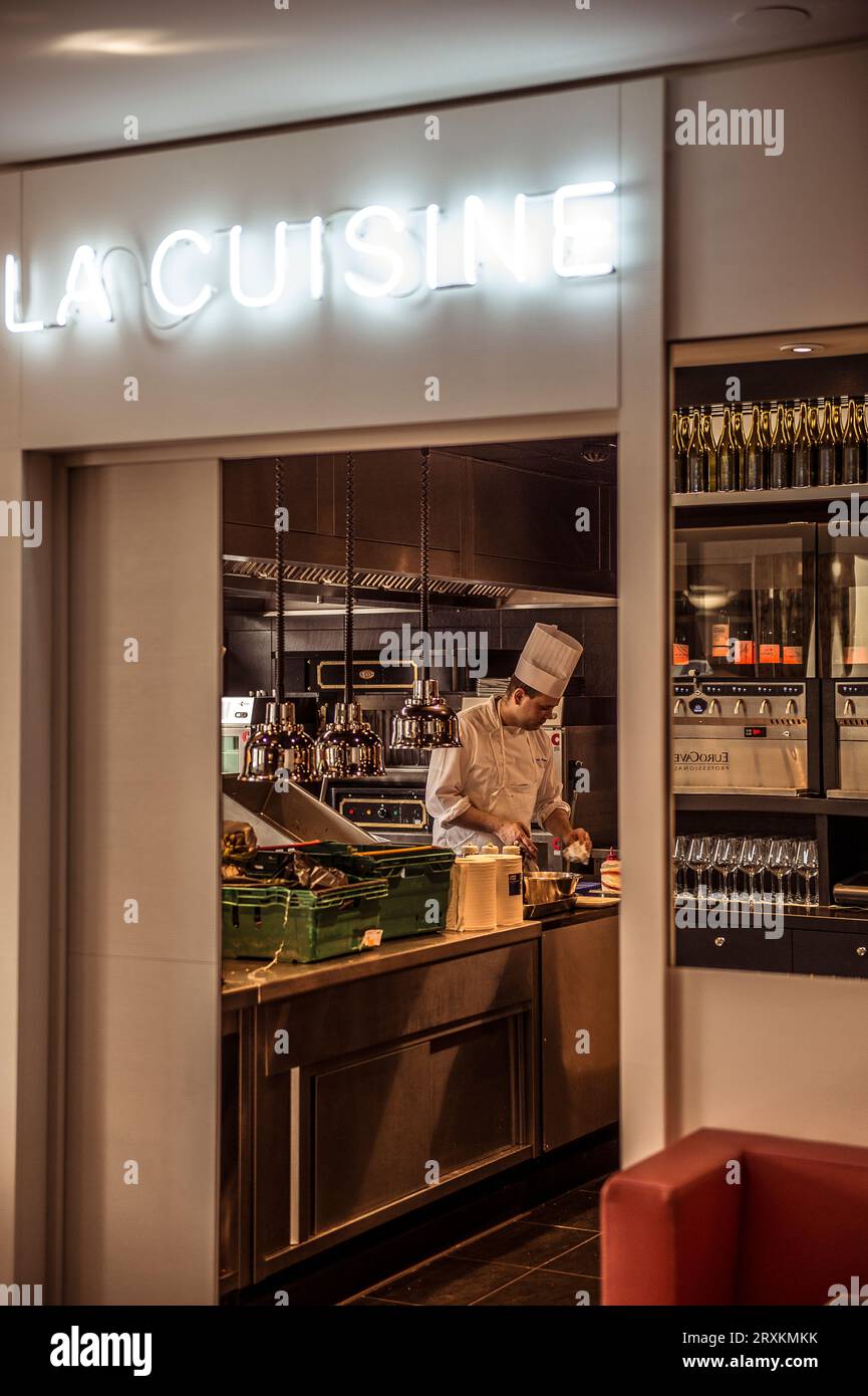 Restaurant paul bocuse lyon france hi-res stock photography and images ...