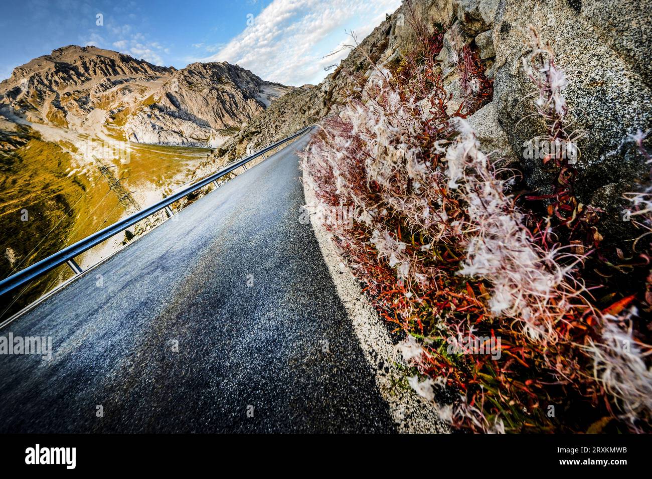 Albula albula pass road hi-res stock photography and images - Alamy