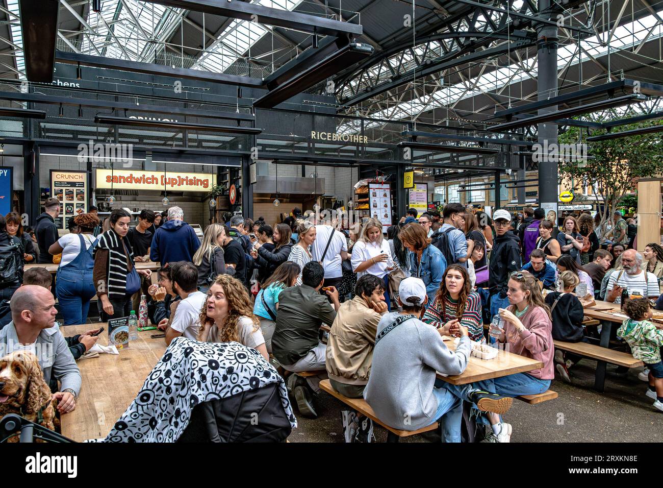 Spitalfields market food hall hi-res stock photography and images - Alamy