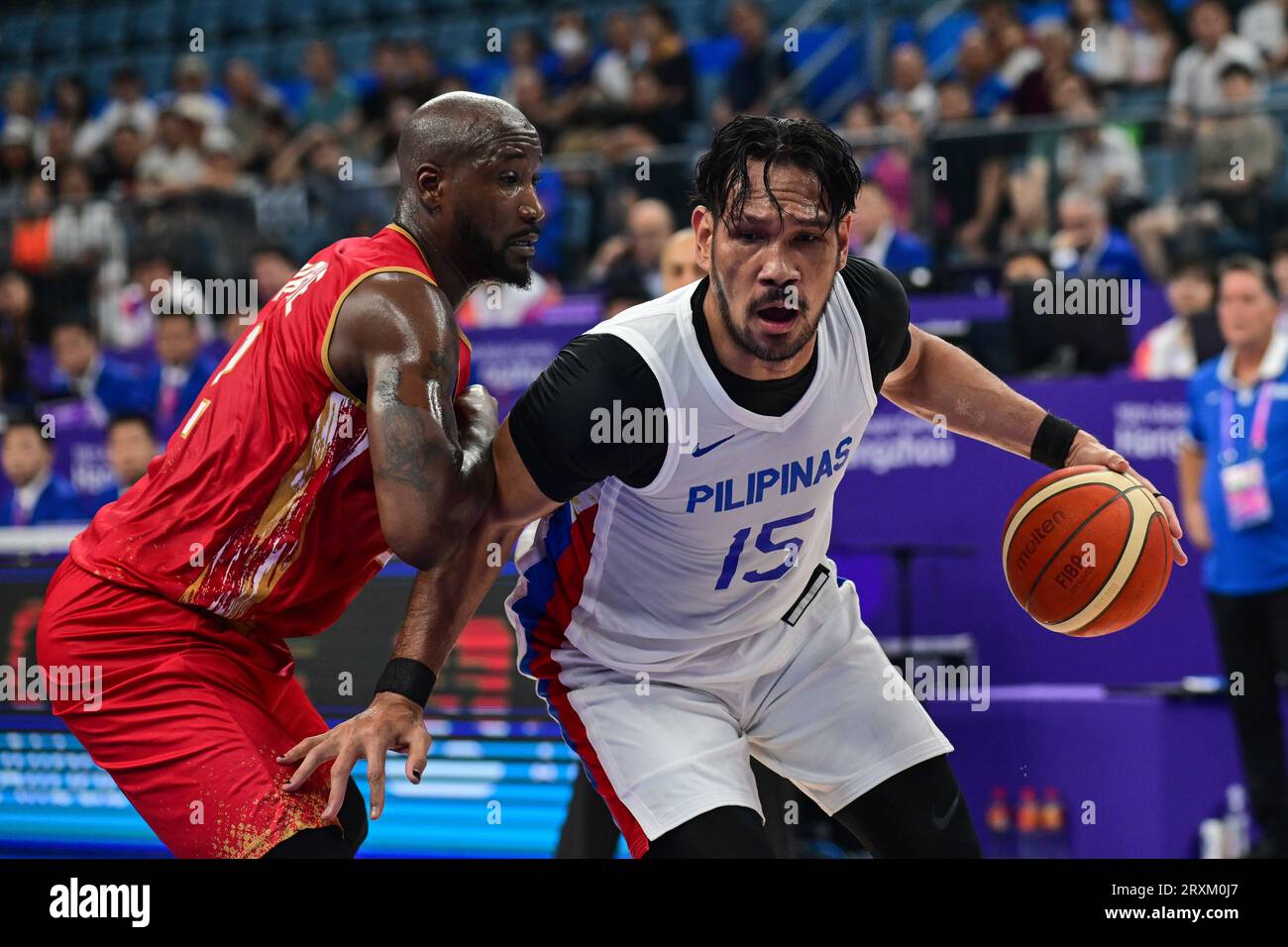 Hangzhou, China. 26th Sep, 2023. Devon Dwayne Lamont Chism (L) of the ...