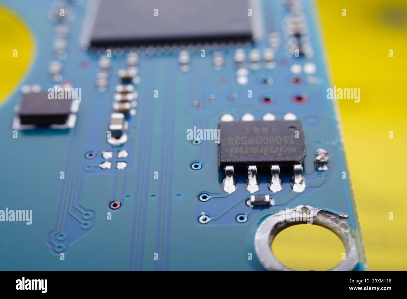 Internal structure of mobile hard drive Stock Photo - Alamy