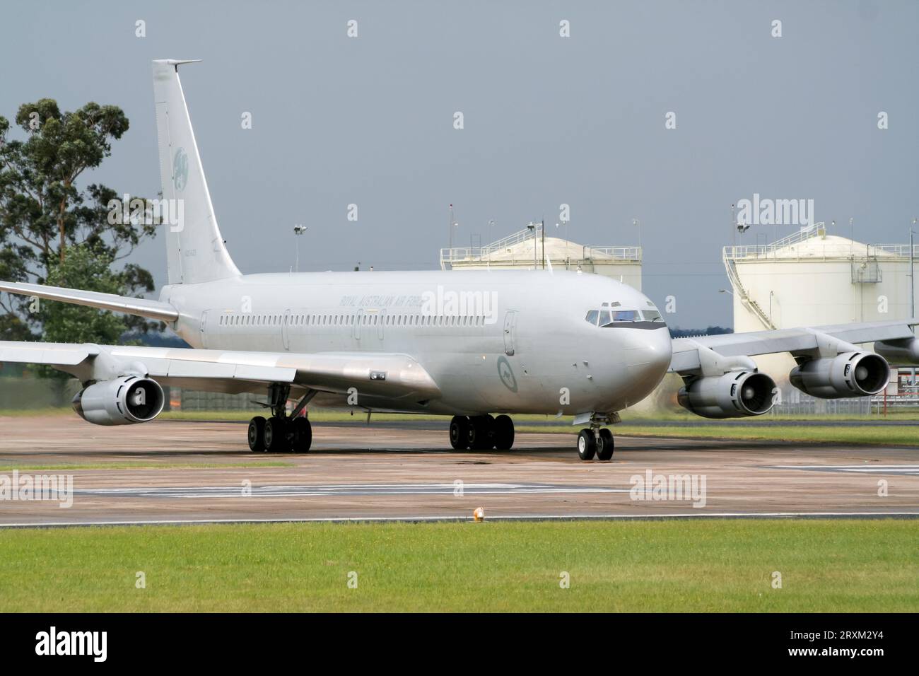 Royal Australian Air Force Boeing 707 tanker on hold before take off ...