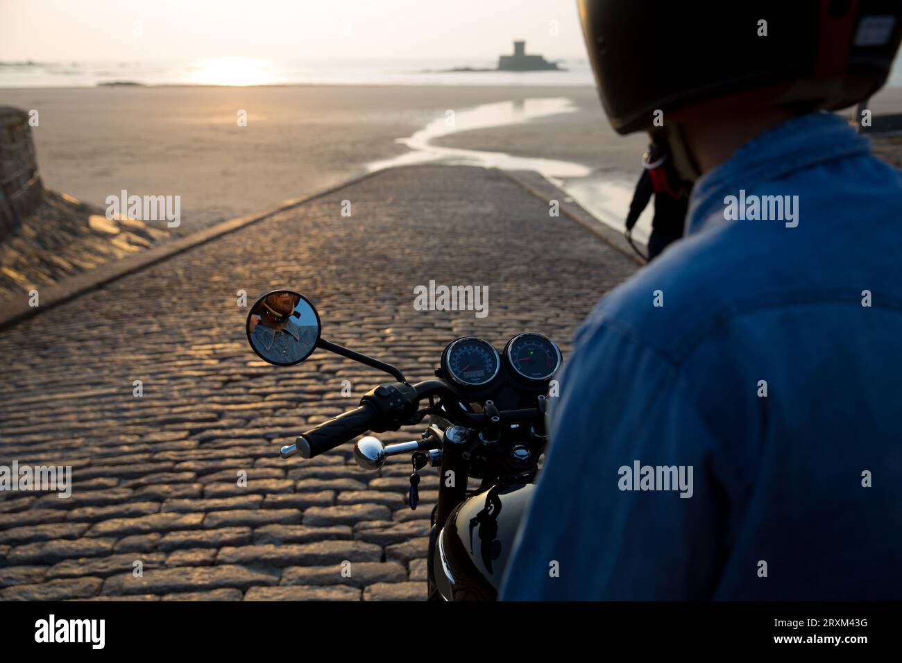 Back view water reflection on sand hi-res stock photography and images ...