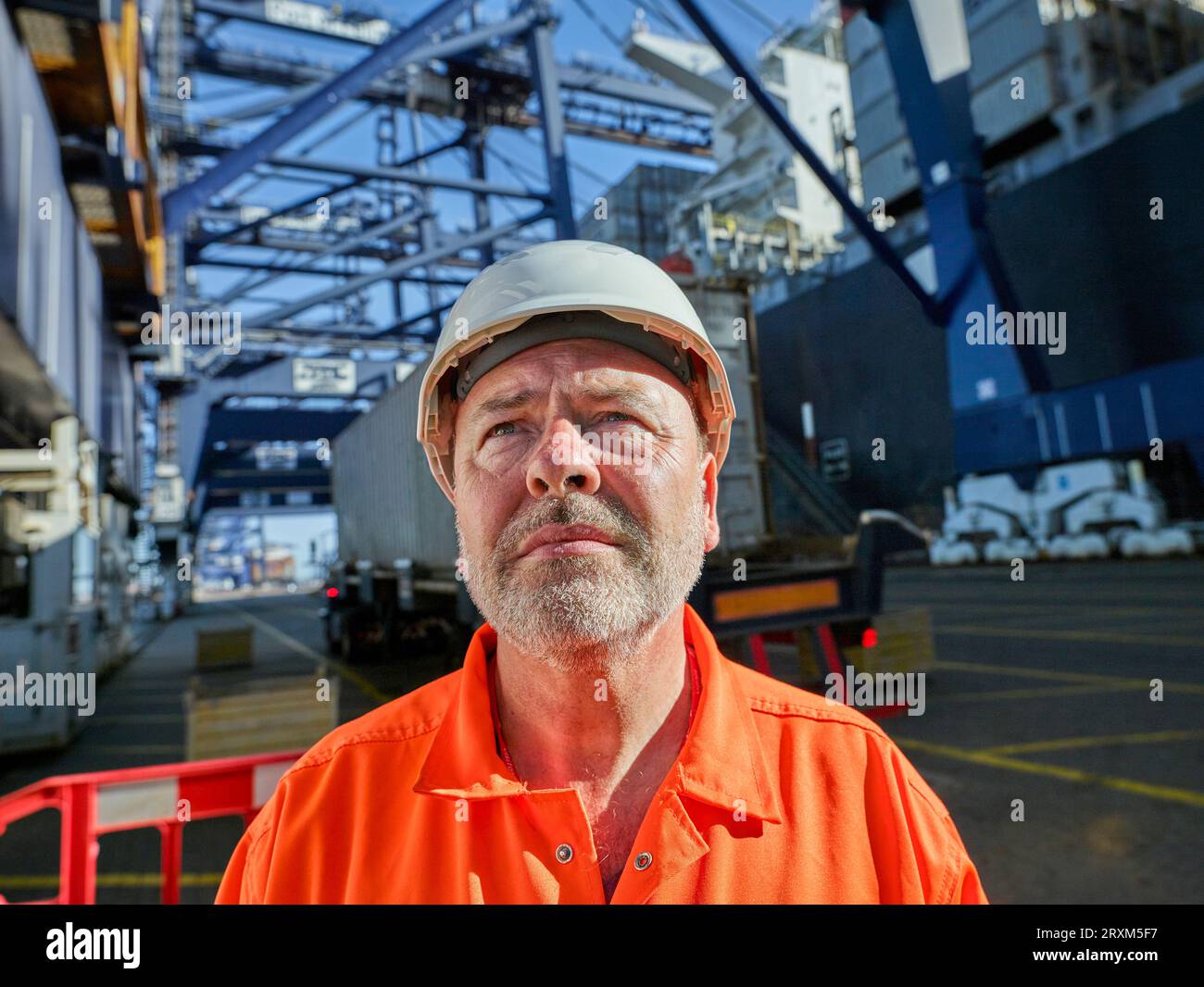 Dock worker at Port of Felixstowe, England Stock Photo - Alamy