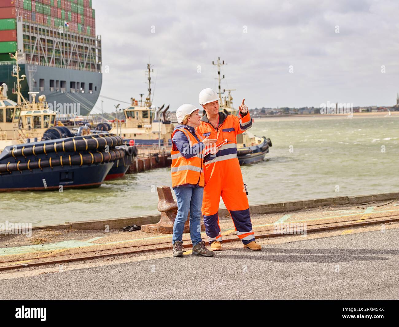 Dock workers with digital tablet at Port of Felixstowe, England Stock ...