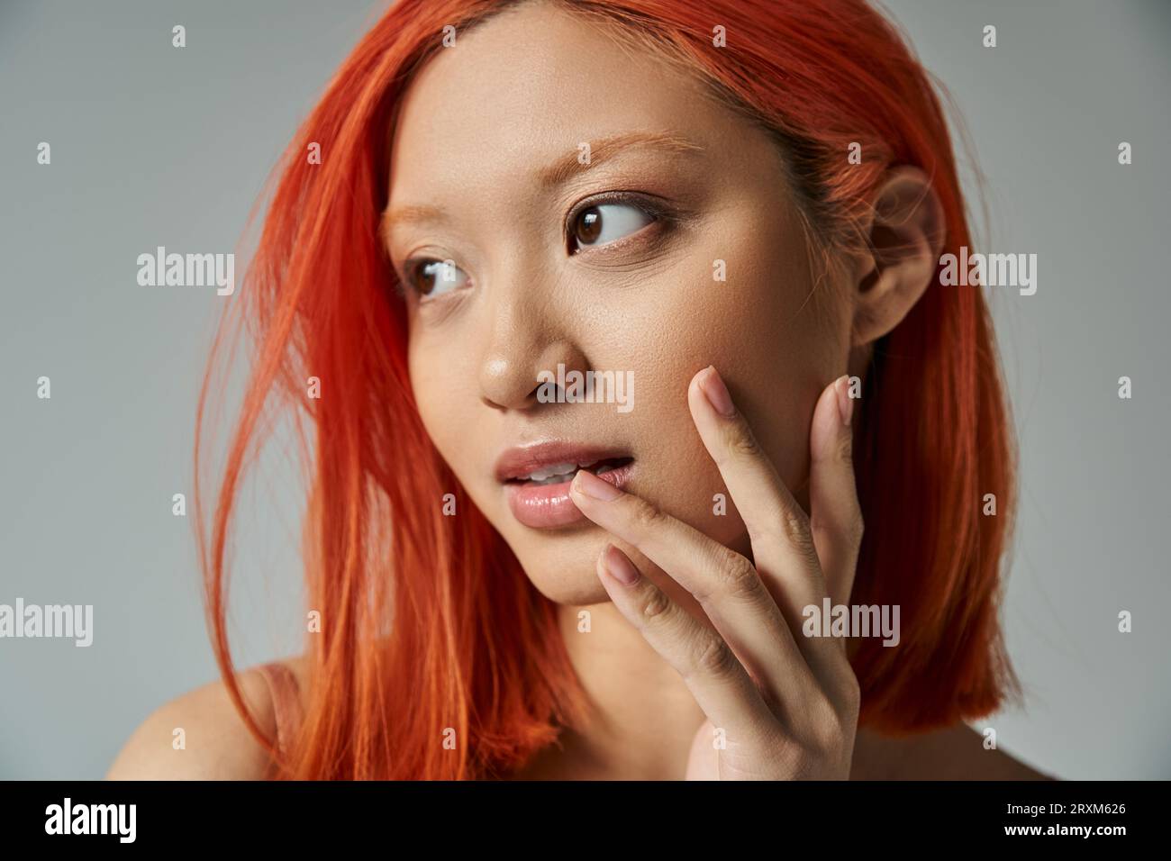 Asian woman with natural red hair hi-res stock photography and images ...