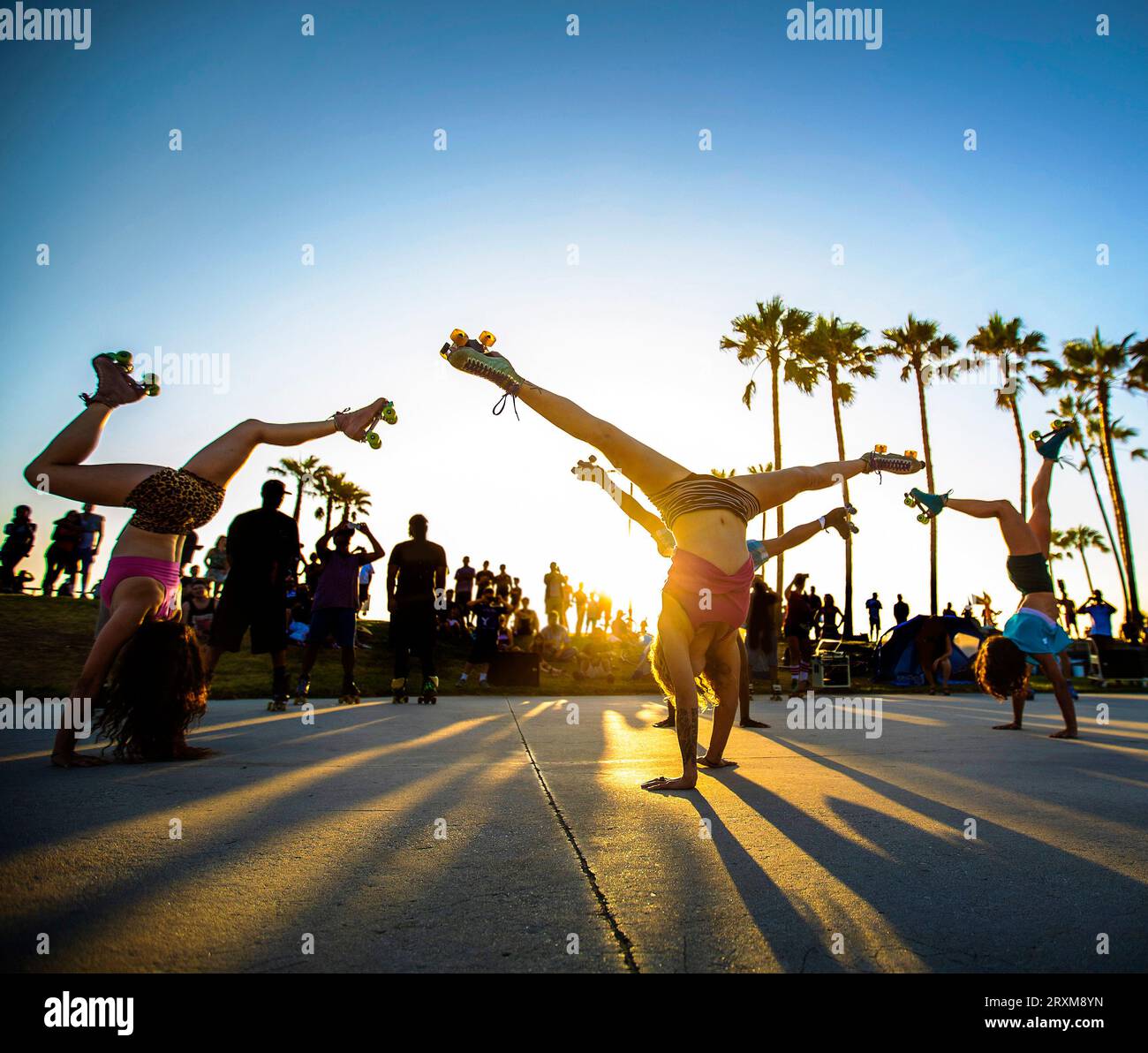 Handstands hi-res stock photography and images - Alamy