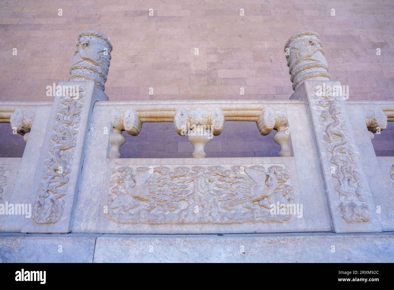 Exquisite Chinese ancient railing sculpture architectural landscape ...