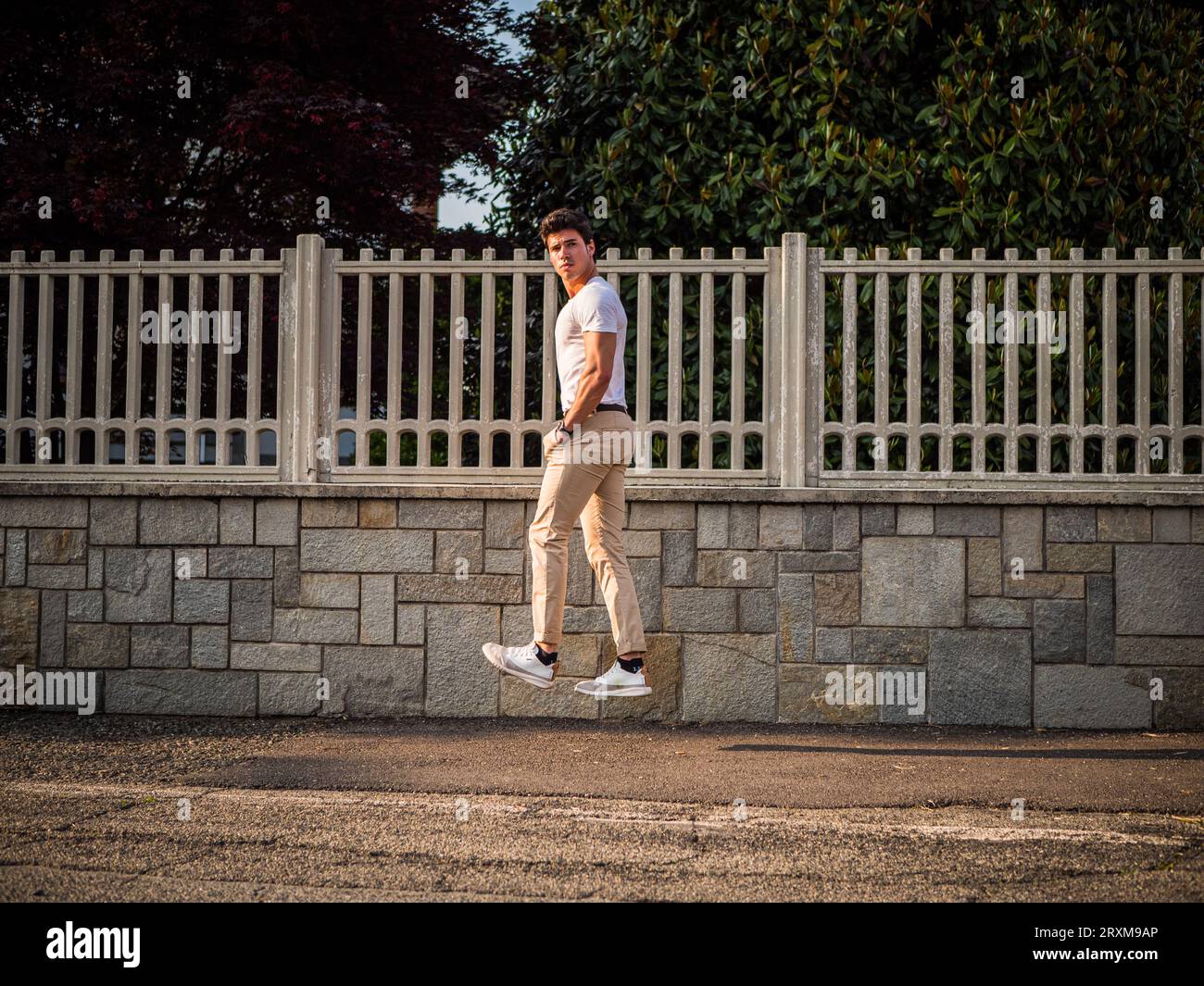 Superhuman feat hi-res stock photography and images - Alamy