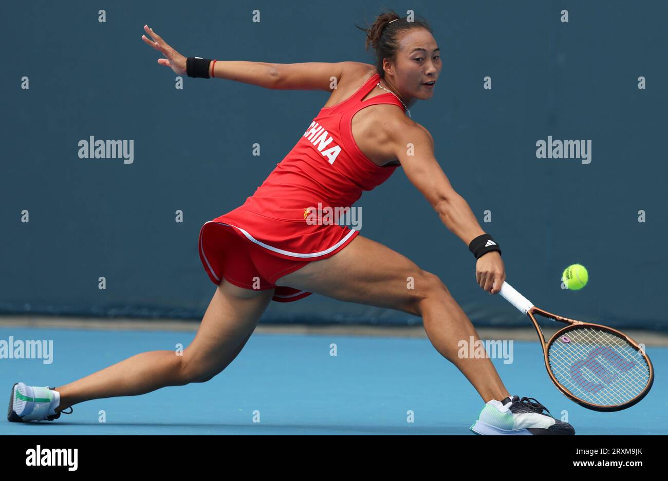 Hangzhou, China's Zhejiang Province. 26th Sep, 2023. Zheng Qinwen of ...