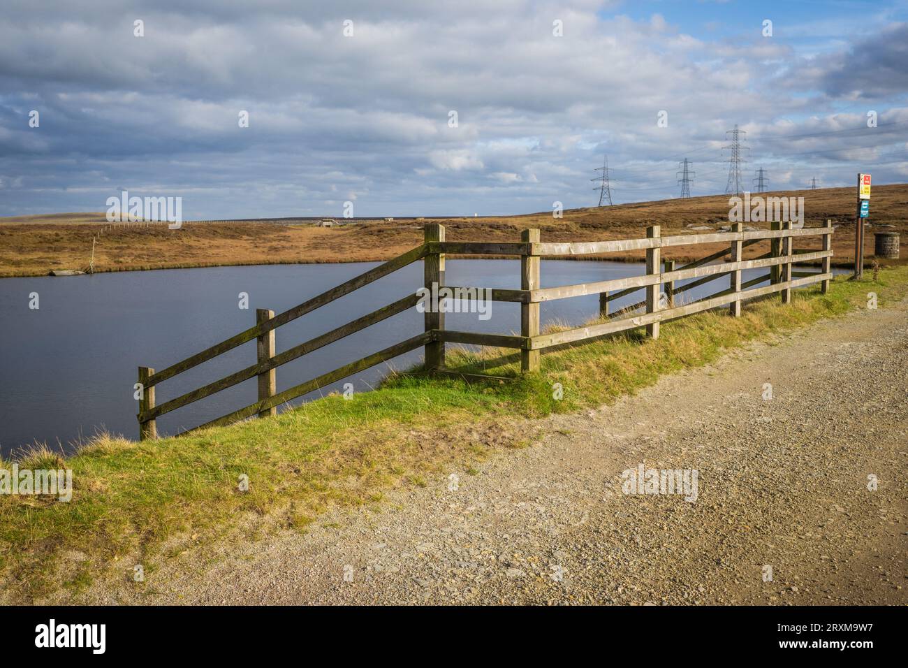23.09.23 Littleborough, Lancashire, UK. Warland Reservoir on the ...