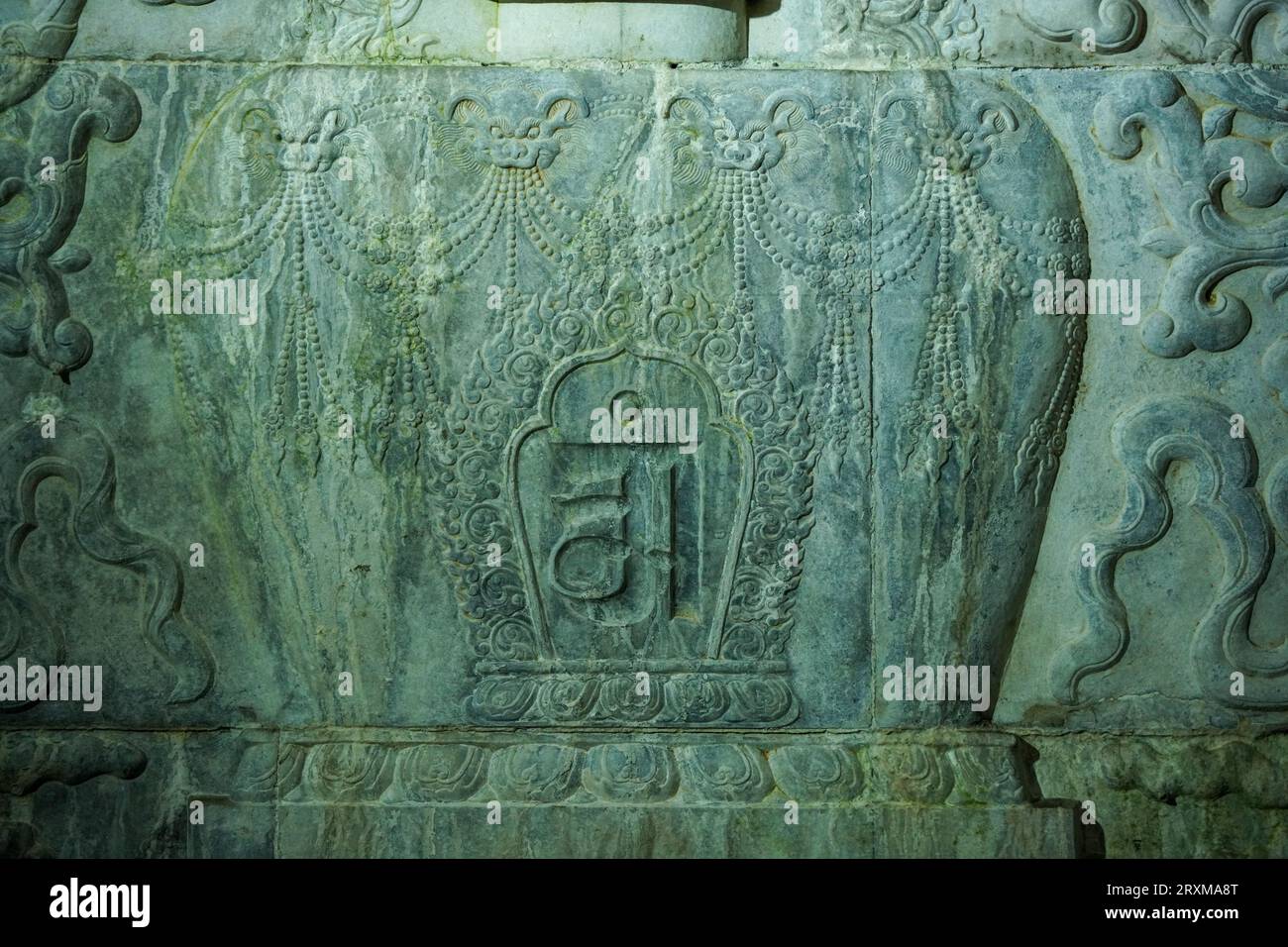 Exquisite stone carvings in the Eastern Tombs of the Qing Dynasty ...
