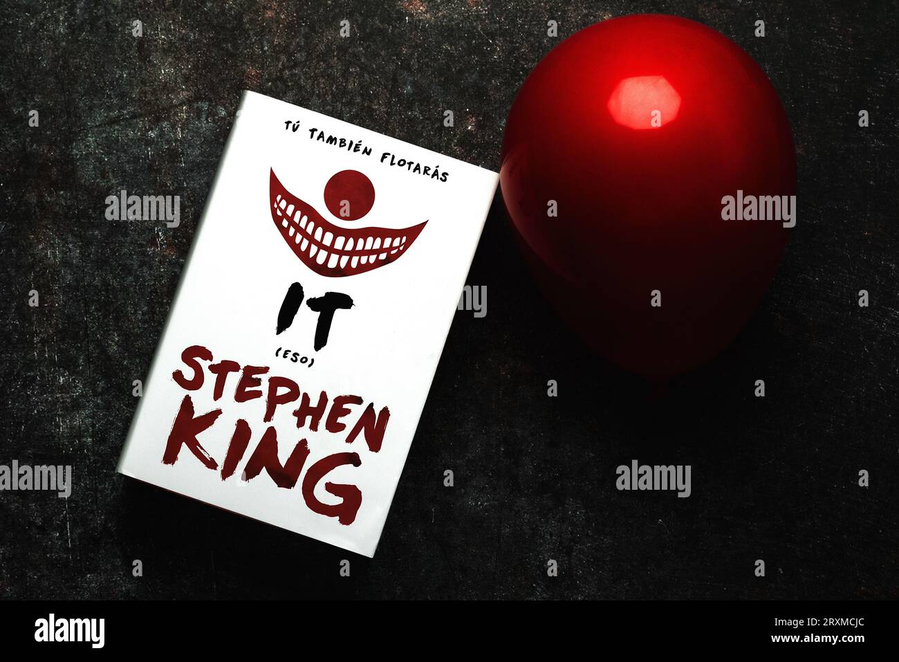 Pennywise clown balloon hi-res stock photography and images - Alamy