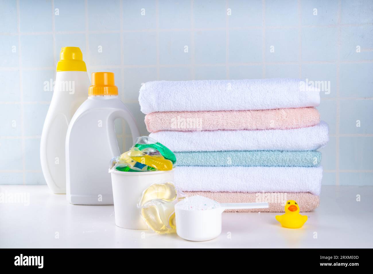Laundry gels hi-res stock photography and images - Alamy