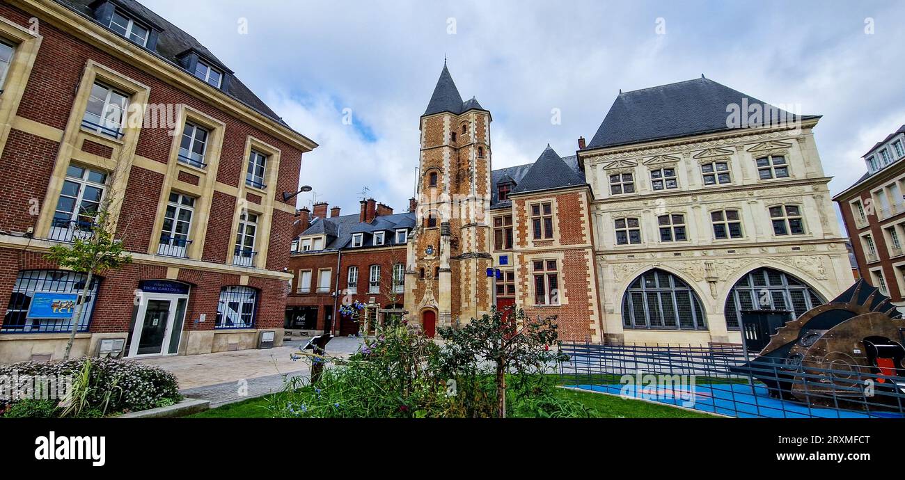 Jules verne university hi-res stock photography and images - Alamy