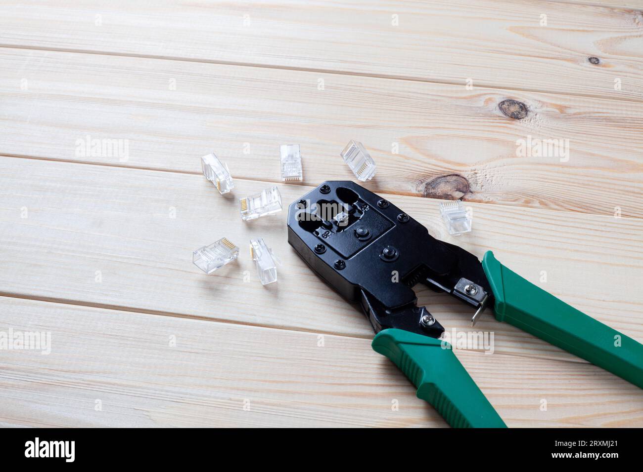 Crimping tool hi-res stock photography and images - Alamy