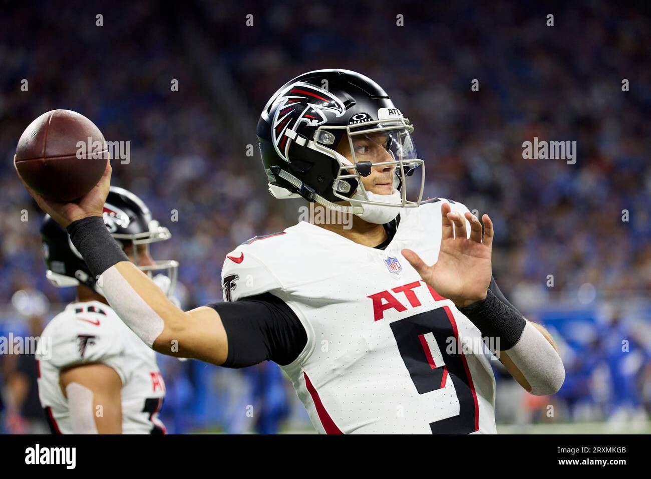 Atlanta Falcons quarterback Desmond Ridder (9) passes against the ...