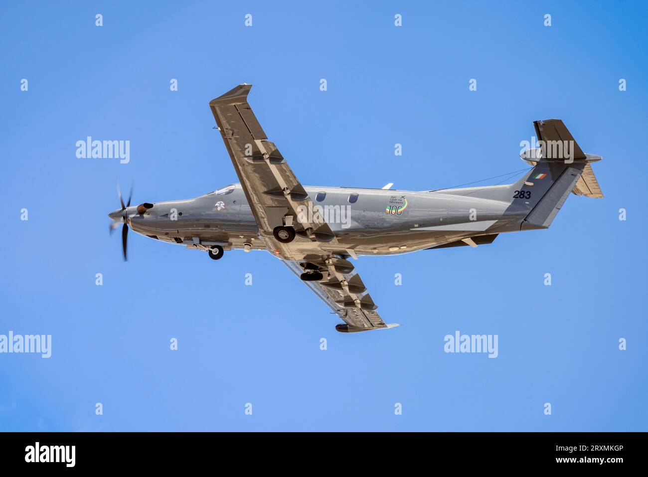 Pilatus pc 12 cargo aircraft hi-res stock photography and images - Alamy