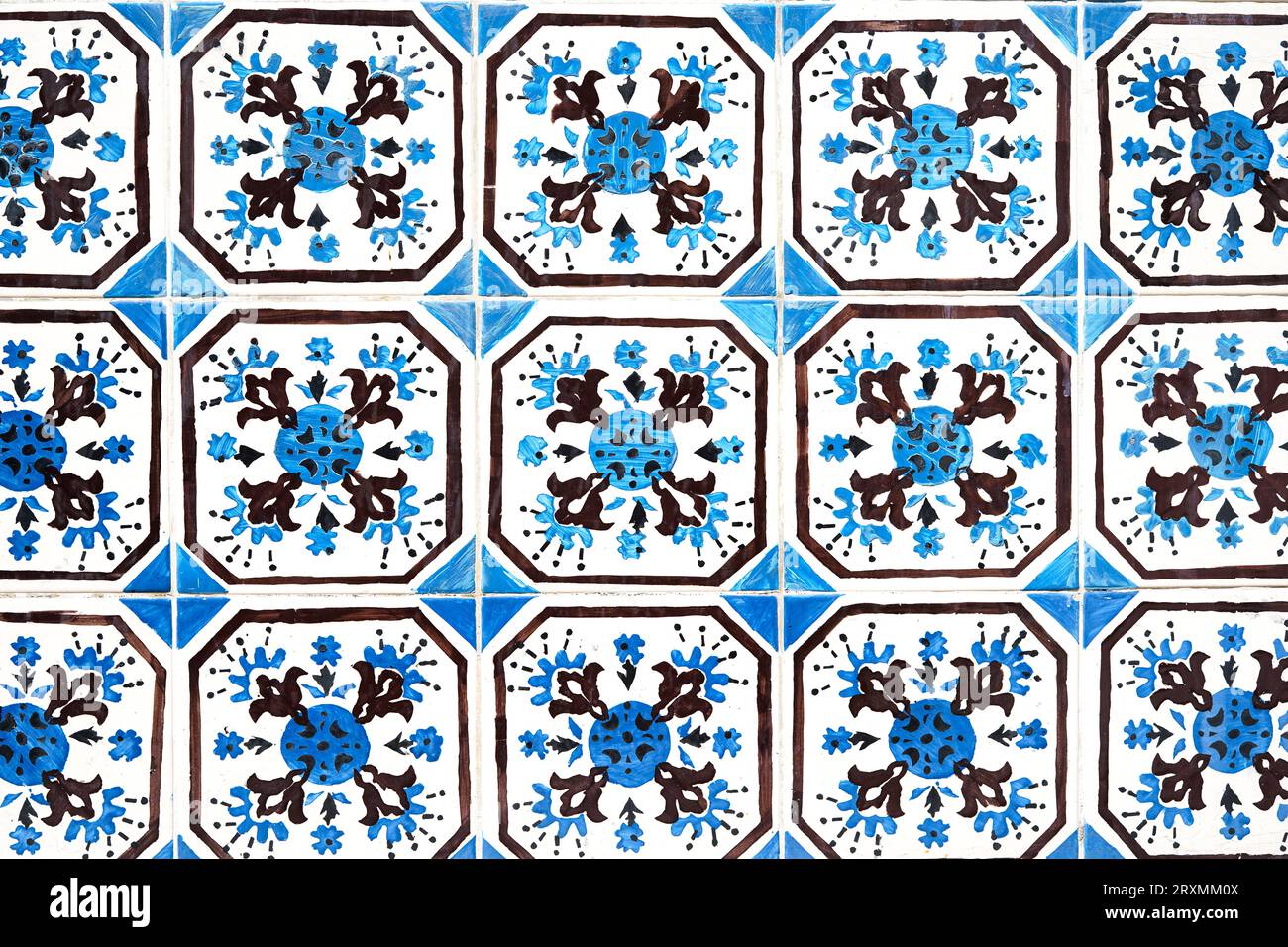 Traditional portuguese tile Azulejo Stock Photo - Alamy