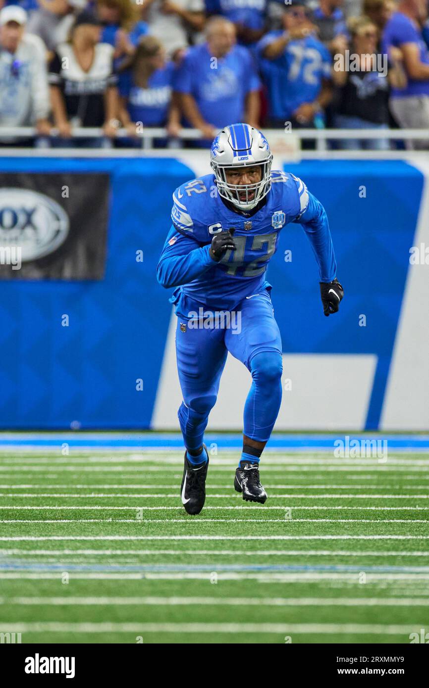 Detroit Lions linebacker Jalen Reeves-Maybin (42) pursues a play ...