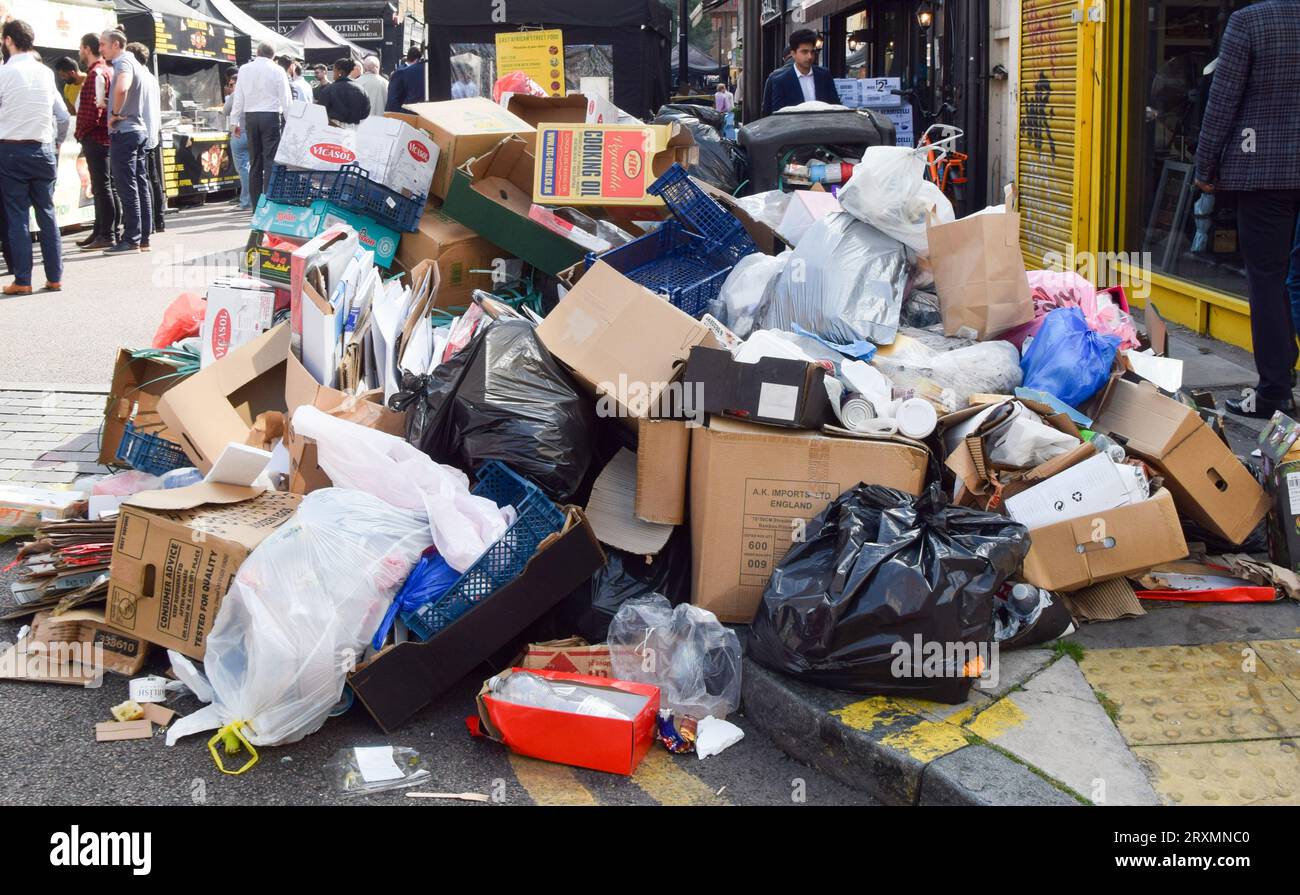 London, UK. 26th September 2023. Growing piles of garbage line the ...
