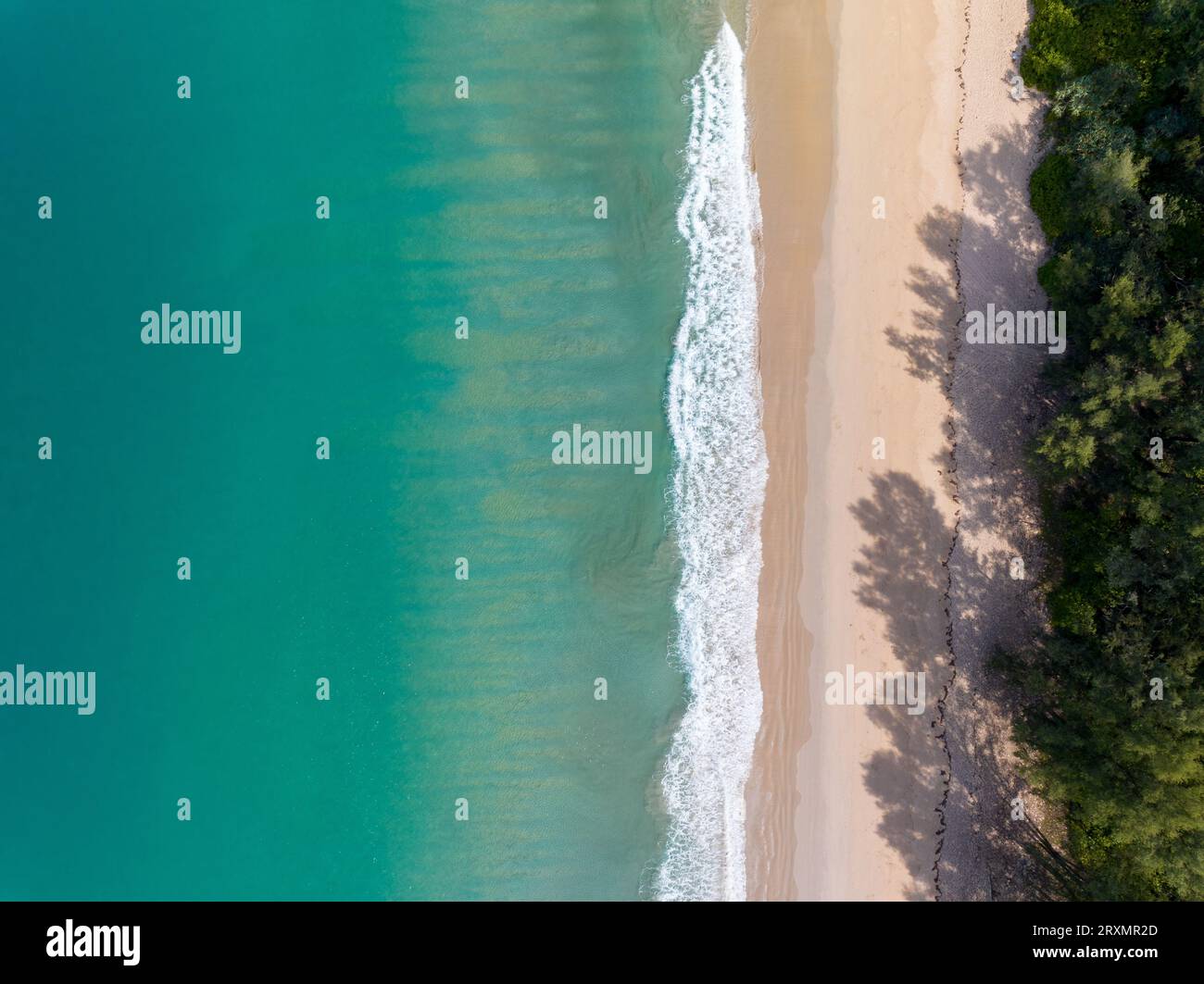 Sea surface aerial view,Bird eye view photo of crashing waves on sandy ...