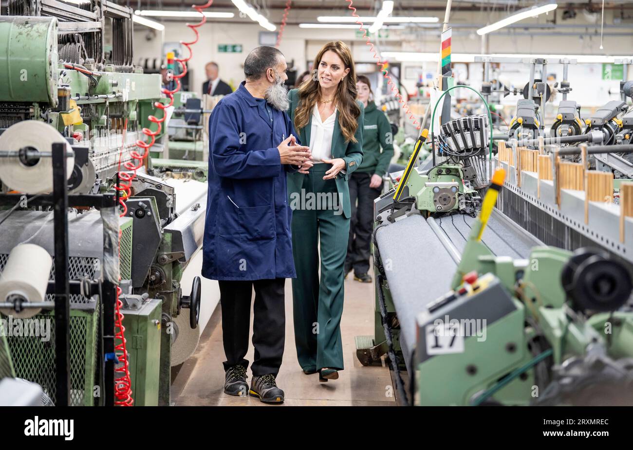 The Princess of Wales talks to Senior Weaver Trainer Zeb Akhtar during ...