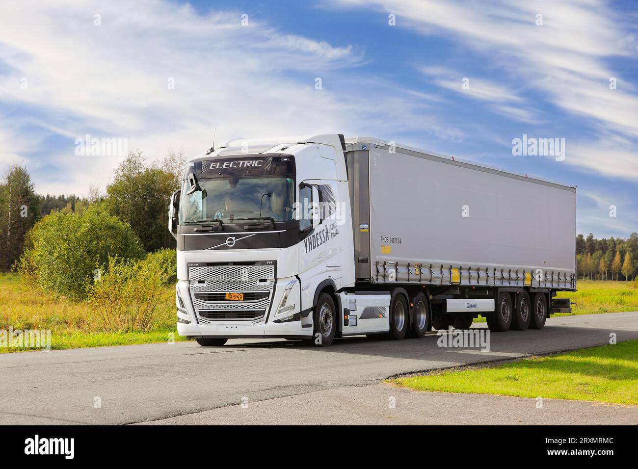Volvo Trucks Finland presents Volvo FH Electric semi truck on their ...