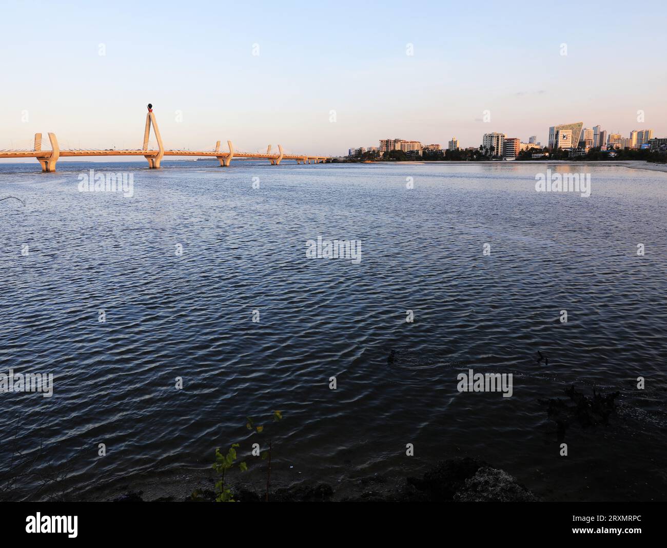 Tanzanite bridge tanzania hi-res stock photography and images - Alamy