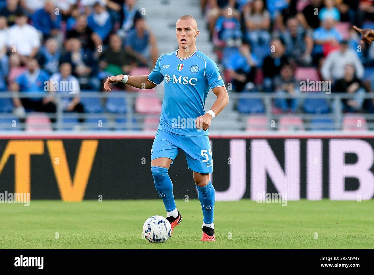 Leo Ostigard of SSC Napoli during the Serie A Tim match between Bologna ...