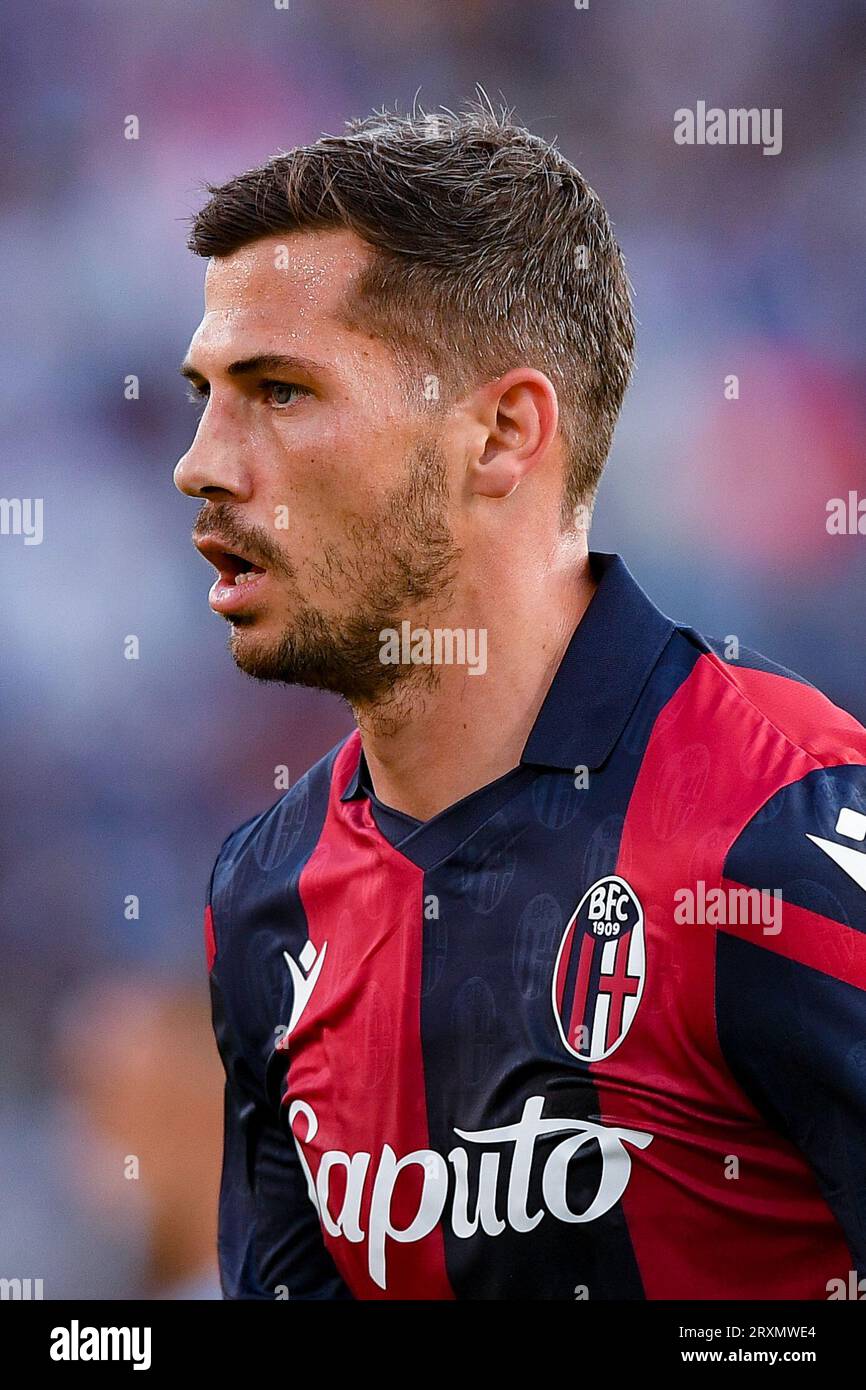 Remo Freuler of Bologna FC looks on during the Serie A Tim match ...