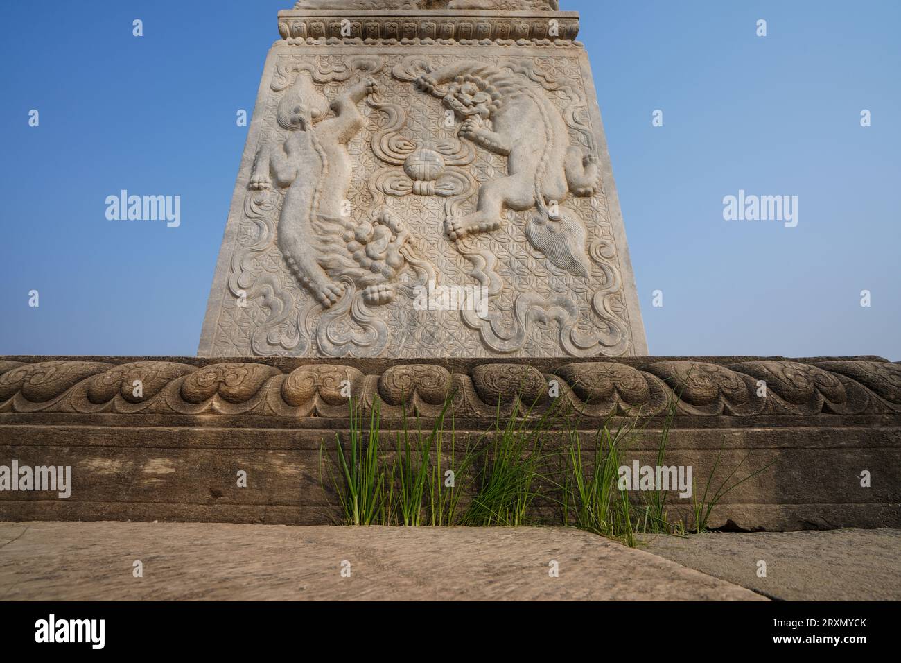 Exquisite stone carvings in the Eastern Tombs of the Qing Dynasty ...