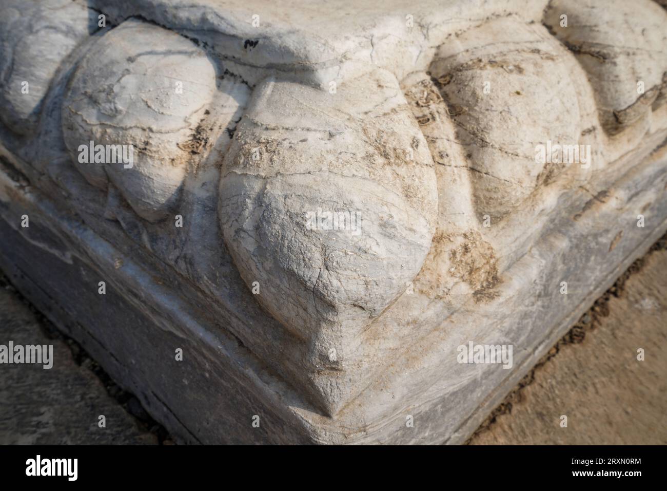 Exquisite stone carvings in the Eastern Tombs of the Qing Dynasty ...