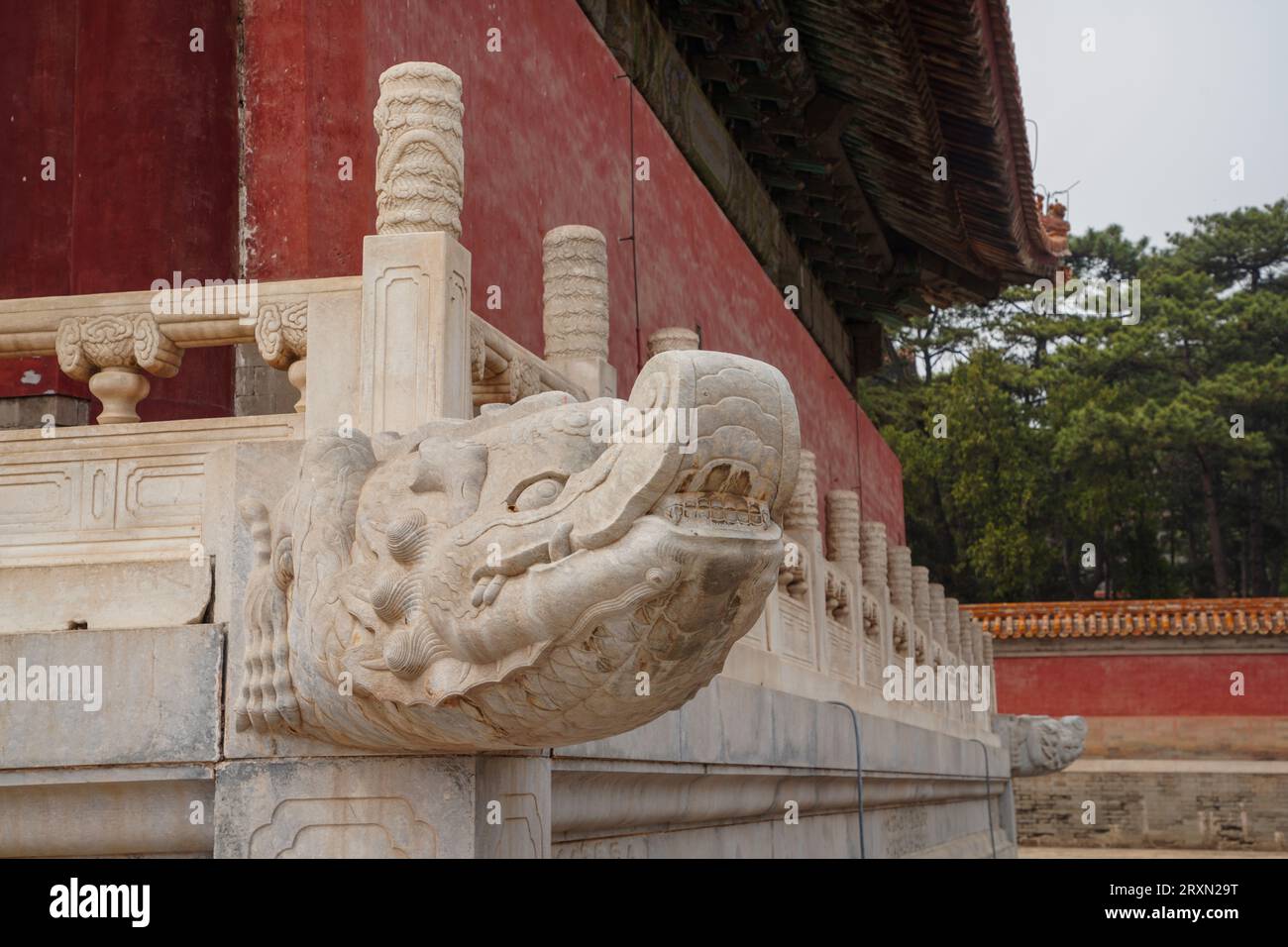 Exquisite stone carvings in the Eastern Tombs of the Qing Dynasty ...