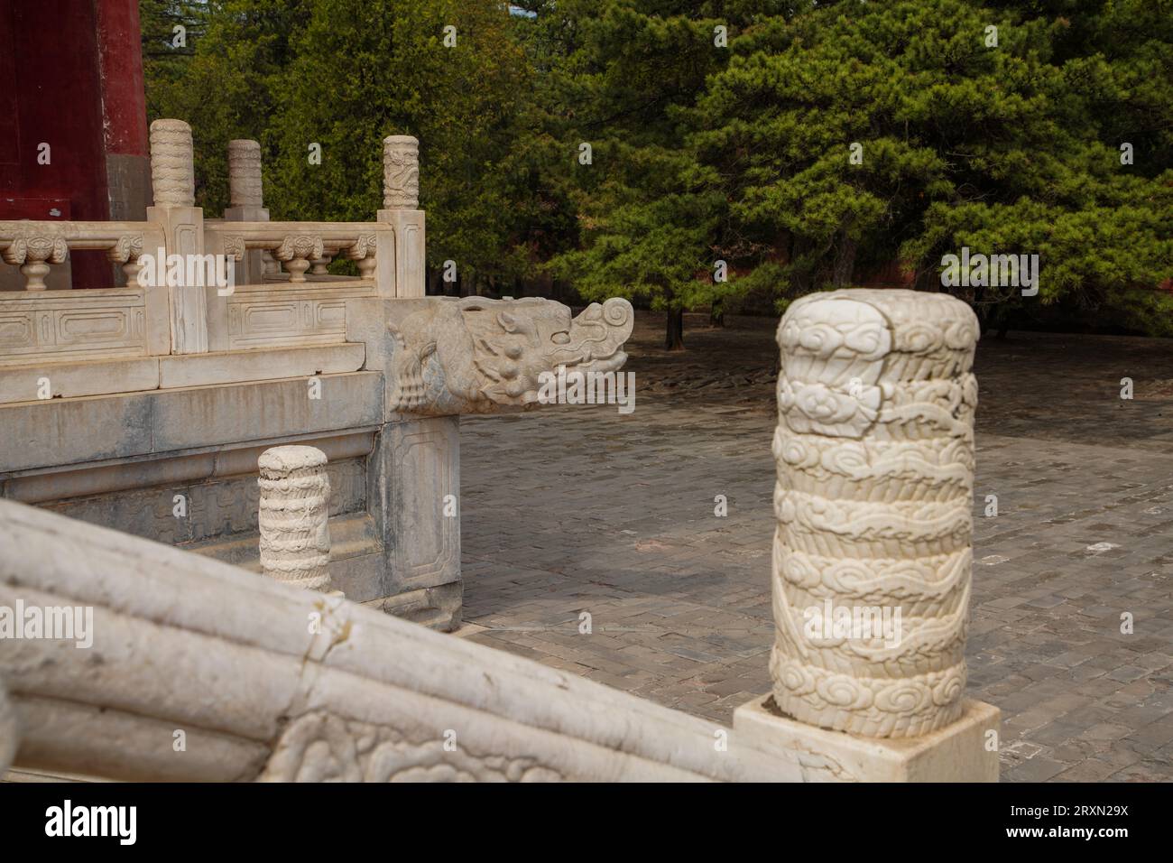 Exquisite stone carvings in the Eastern Tombs of the Qing Dynasty ...