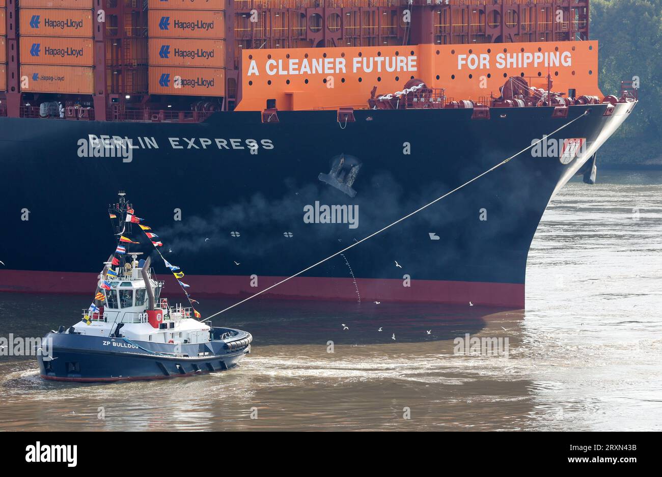 Hamburg, Germany. 26th Sep, 2023. The container ship "Berlin Express ...