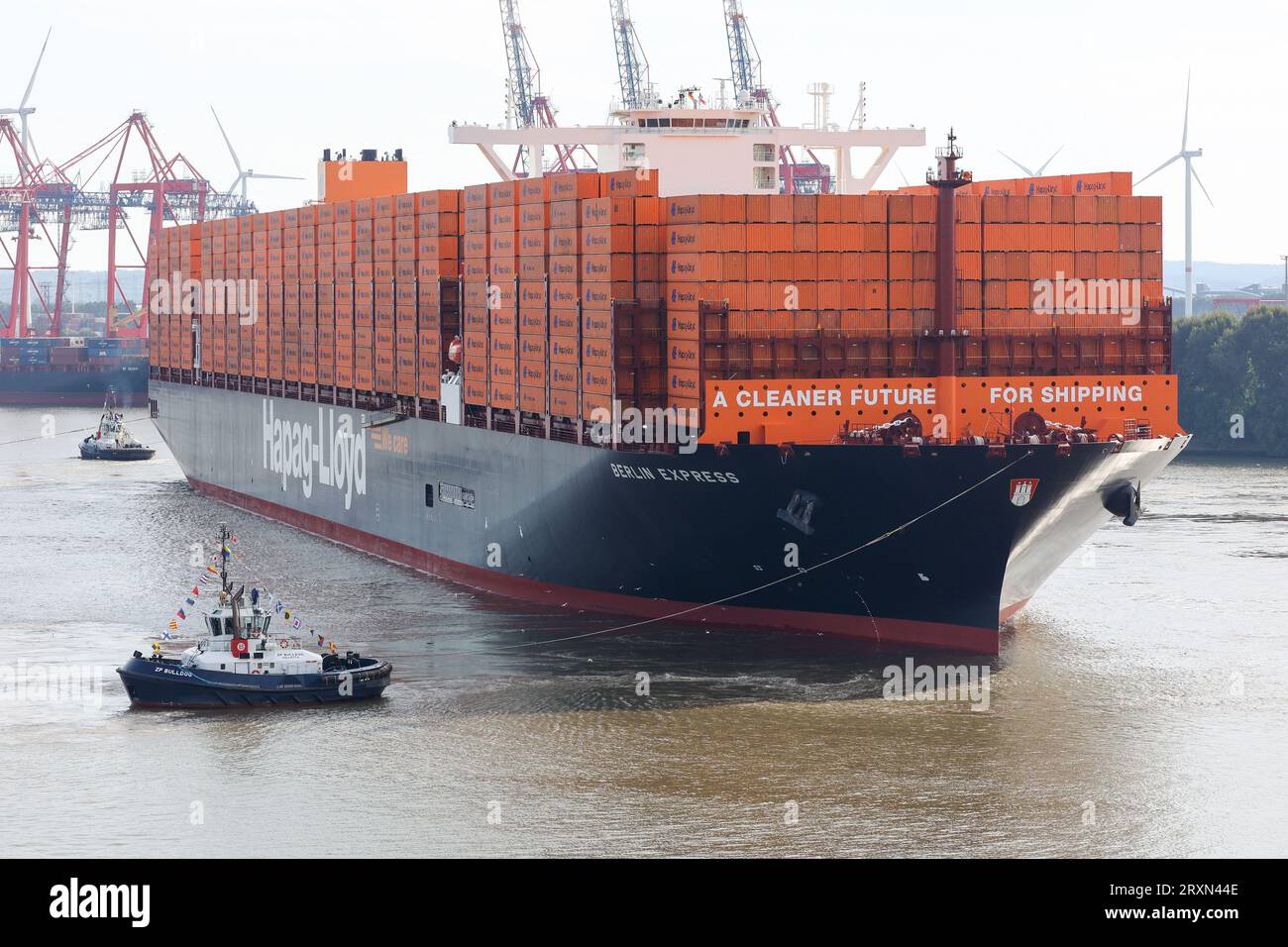 Hamburg, Germany. 26th Sep, 2023. The container ship "Berlin Express ...