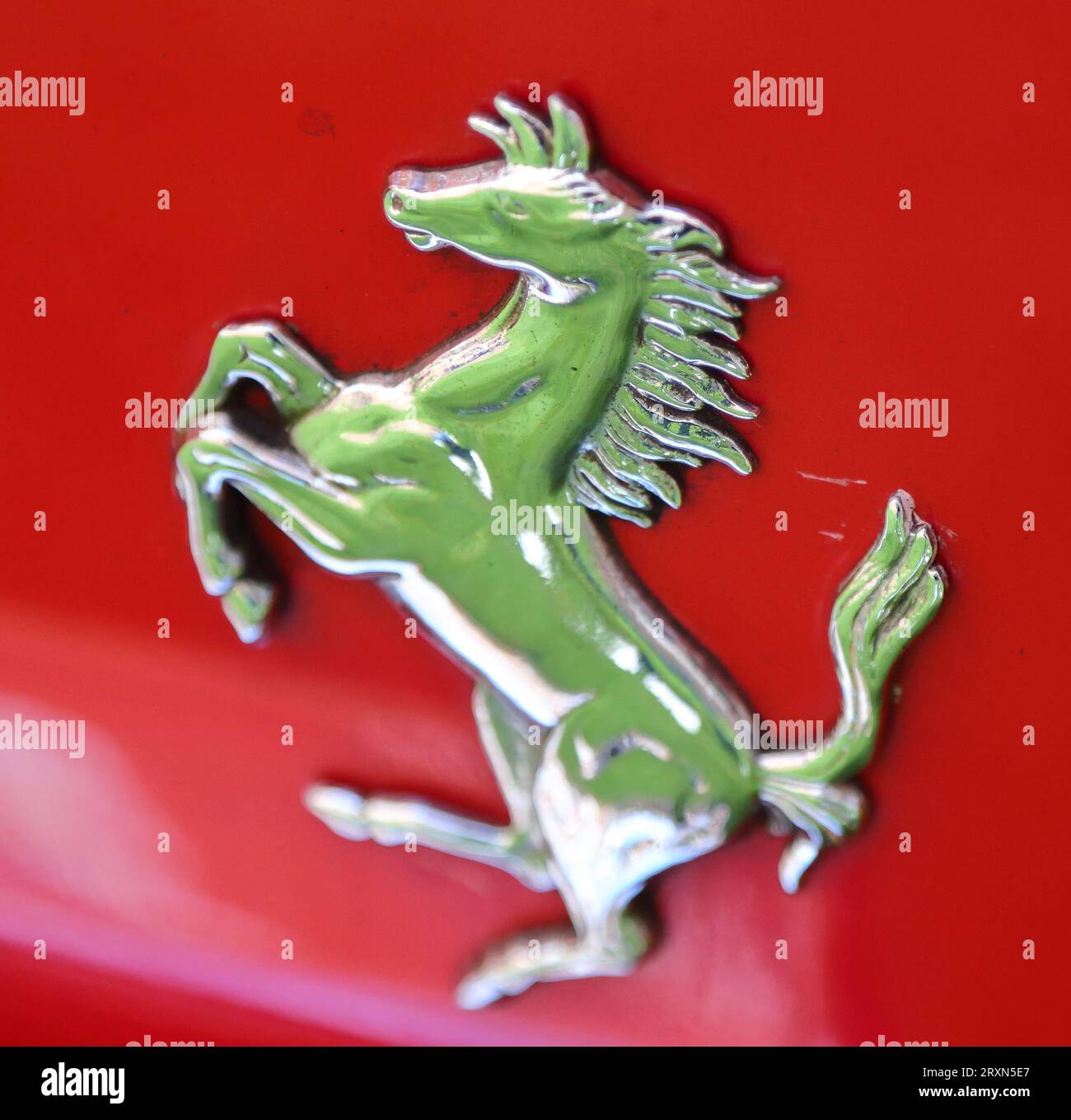 Ferrari emblem hi-res stock photography and images - Alamy