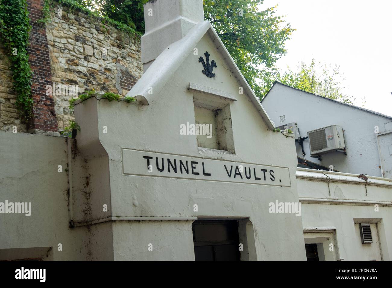 Reigate castle castle grounds surrey hi-res stock photography and ...